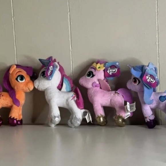 Hasbro | Toys | 22 My Little Pony Plush Set 4 Izzy Moonbow Sunny ...